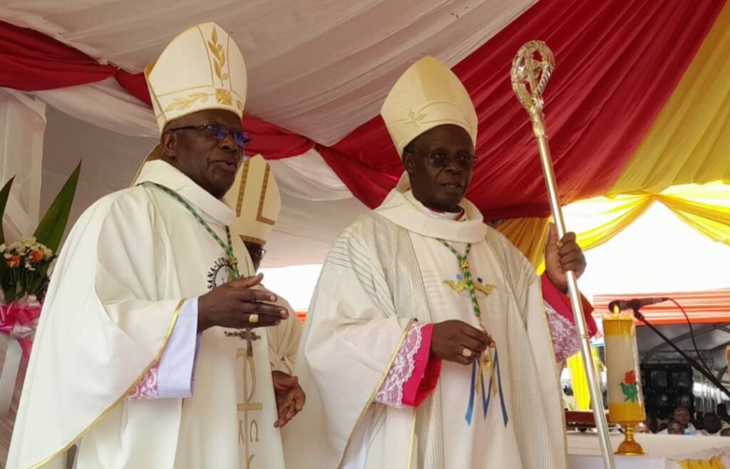 Bishop Lawrence Mukasa atuuziddwa ng’omusumba owokusatu owa Kasana ...