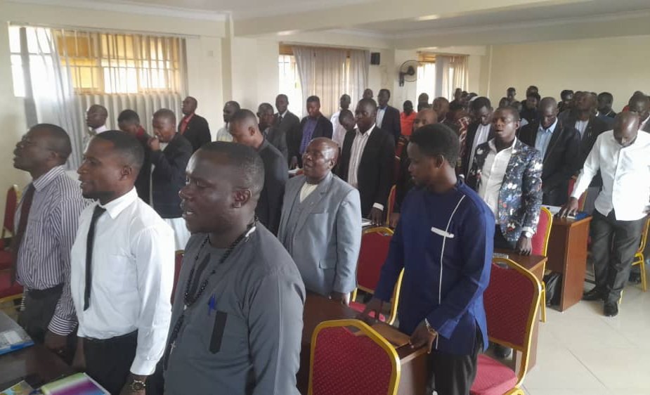 Abalungamya b’emikolo mu Buganda babanguddwa – nebaweebwa amabaluwa ga ...