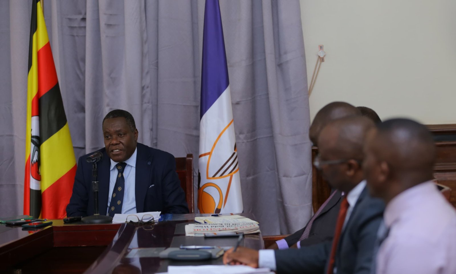 Obwakabaka bwa Buganda busazeewo okutwala mu kooti minisita Sam Mayanja ...