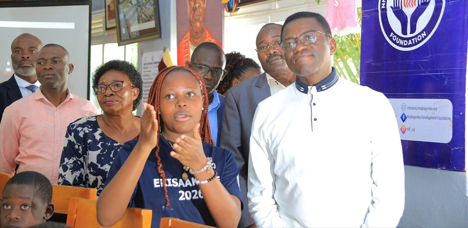Mukozese ebyafaayo mufune essuubi mu byemukola – Katikkiro Mayiga ne ...
